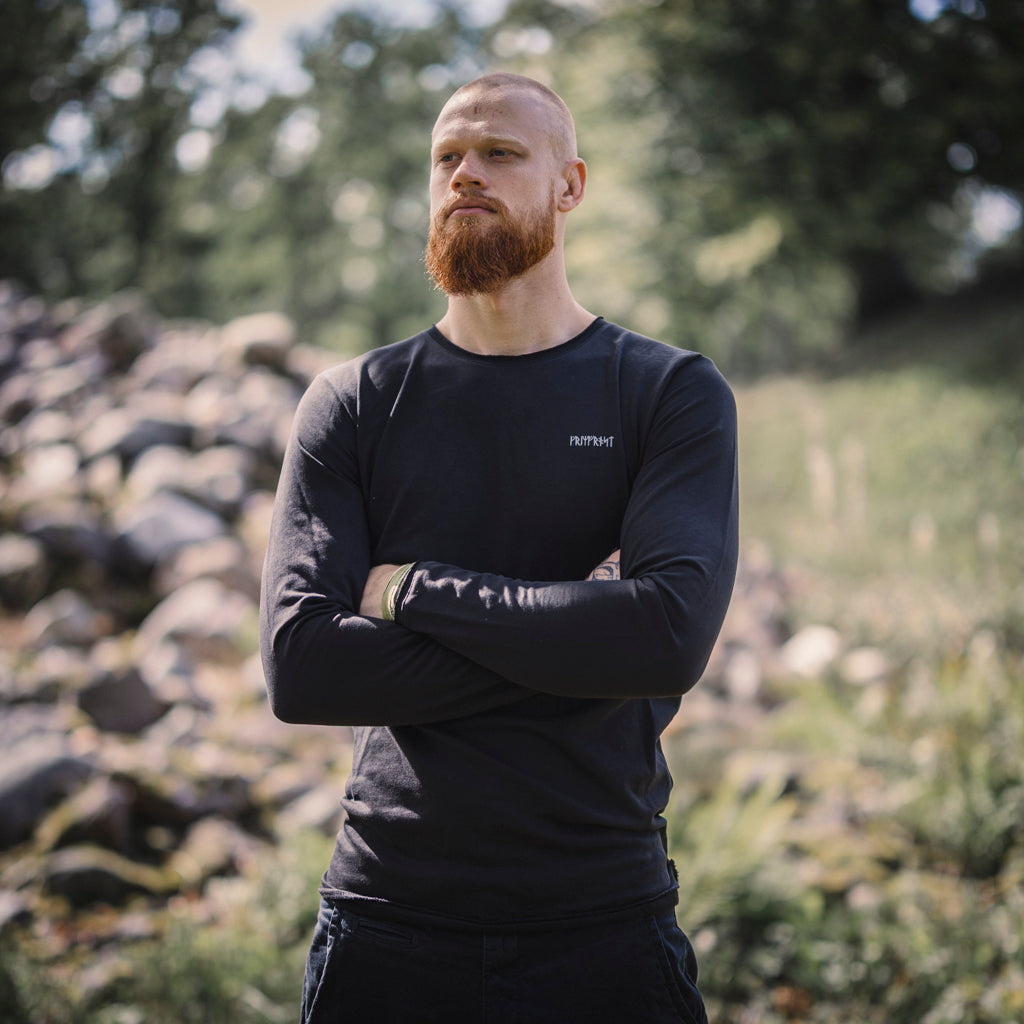 Premium Sweater, Grimfrost's Runes, Black – Grimfrost Intl